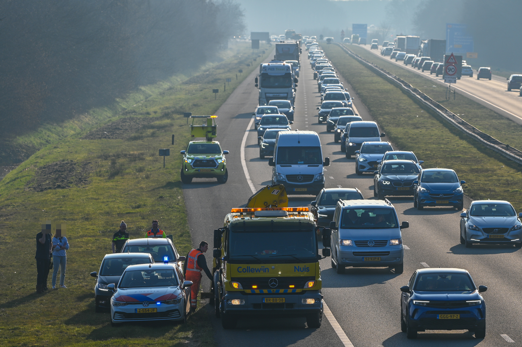 Lange file op A7 door ongeval bij Marum - 112Marum